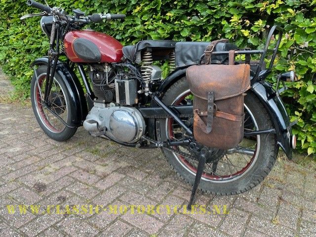 ARIEL WNG 350 1943 - Classic Motorcycles