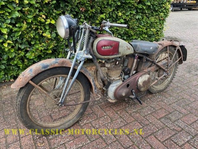 ARIEL WNG 1944 - Classic Motorcycles