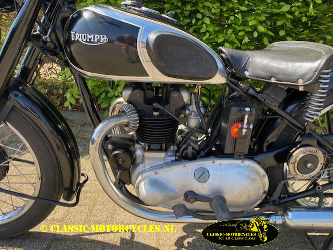 TRIUMPH 3T SPEEDTWIN 350 1947 | Classic Motorcycles