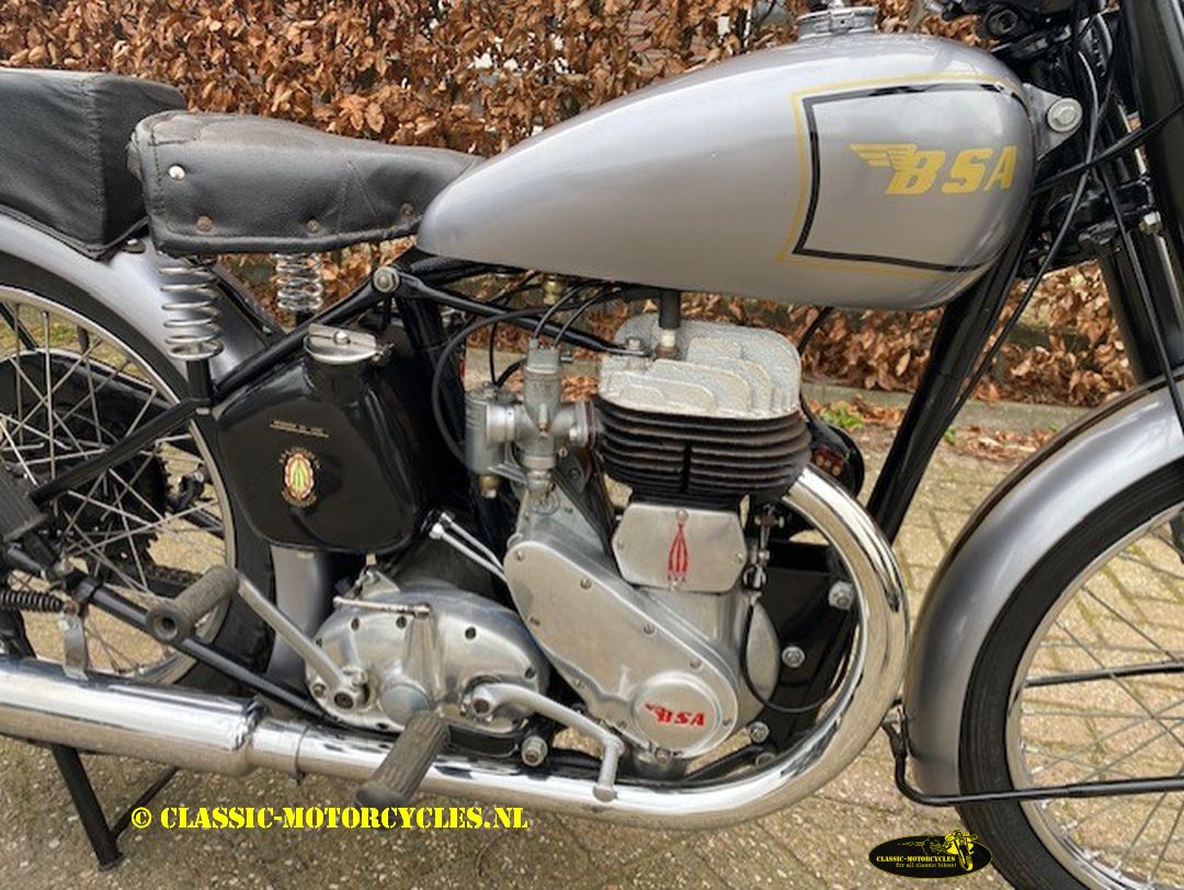 BSA M20 1942 - Classic Motorcycles